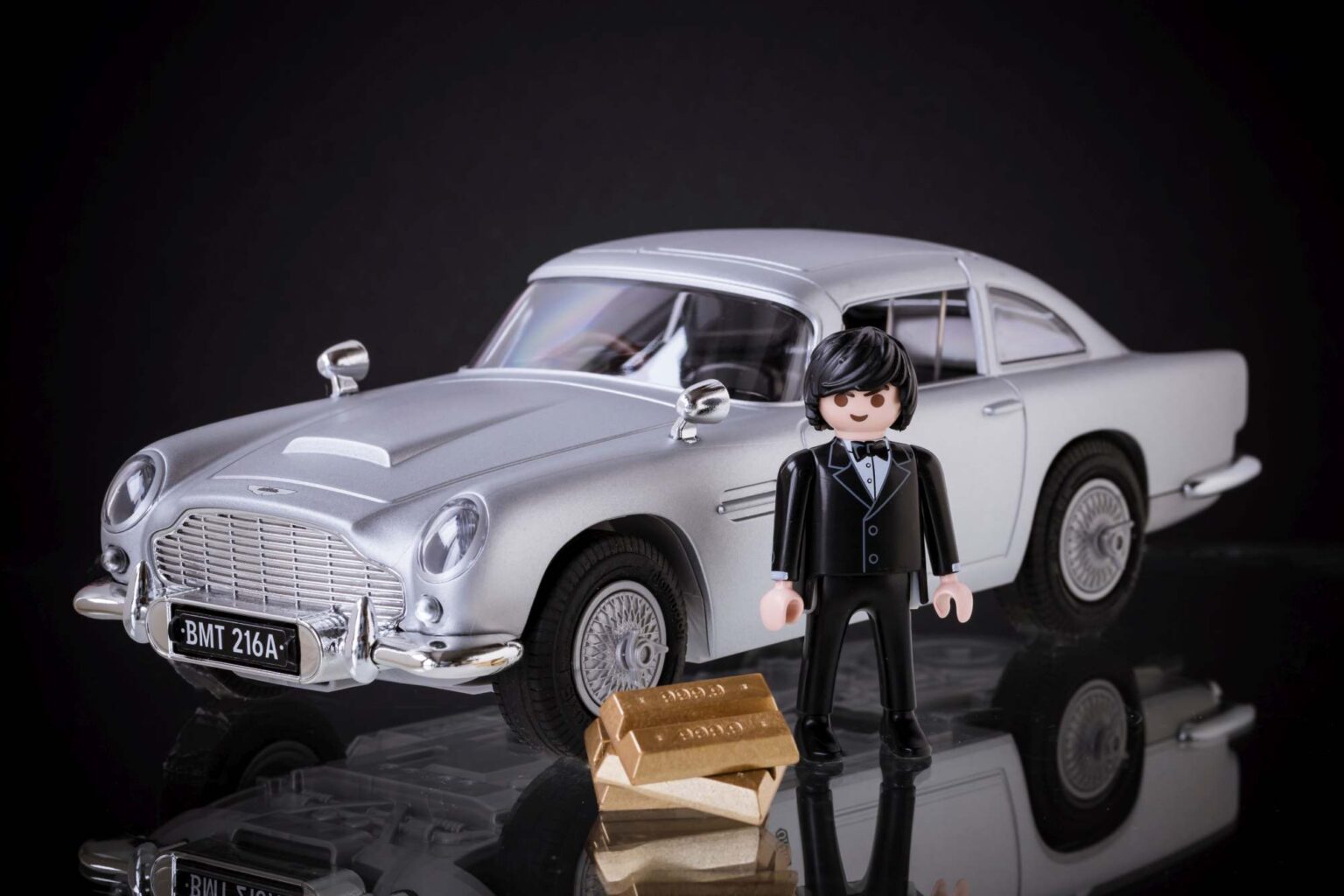 James Bond Autos | Vom Aston Martin bis zum Lotus Esprit