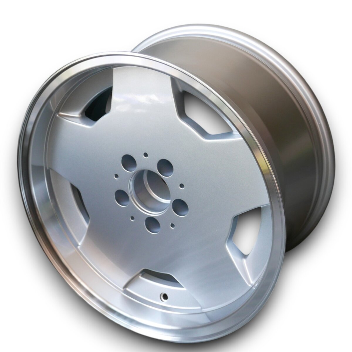 Aero Style Leichtmetallfelgen Glanz Silber für Mercedes W109 9x17 ET ...